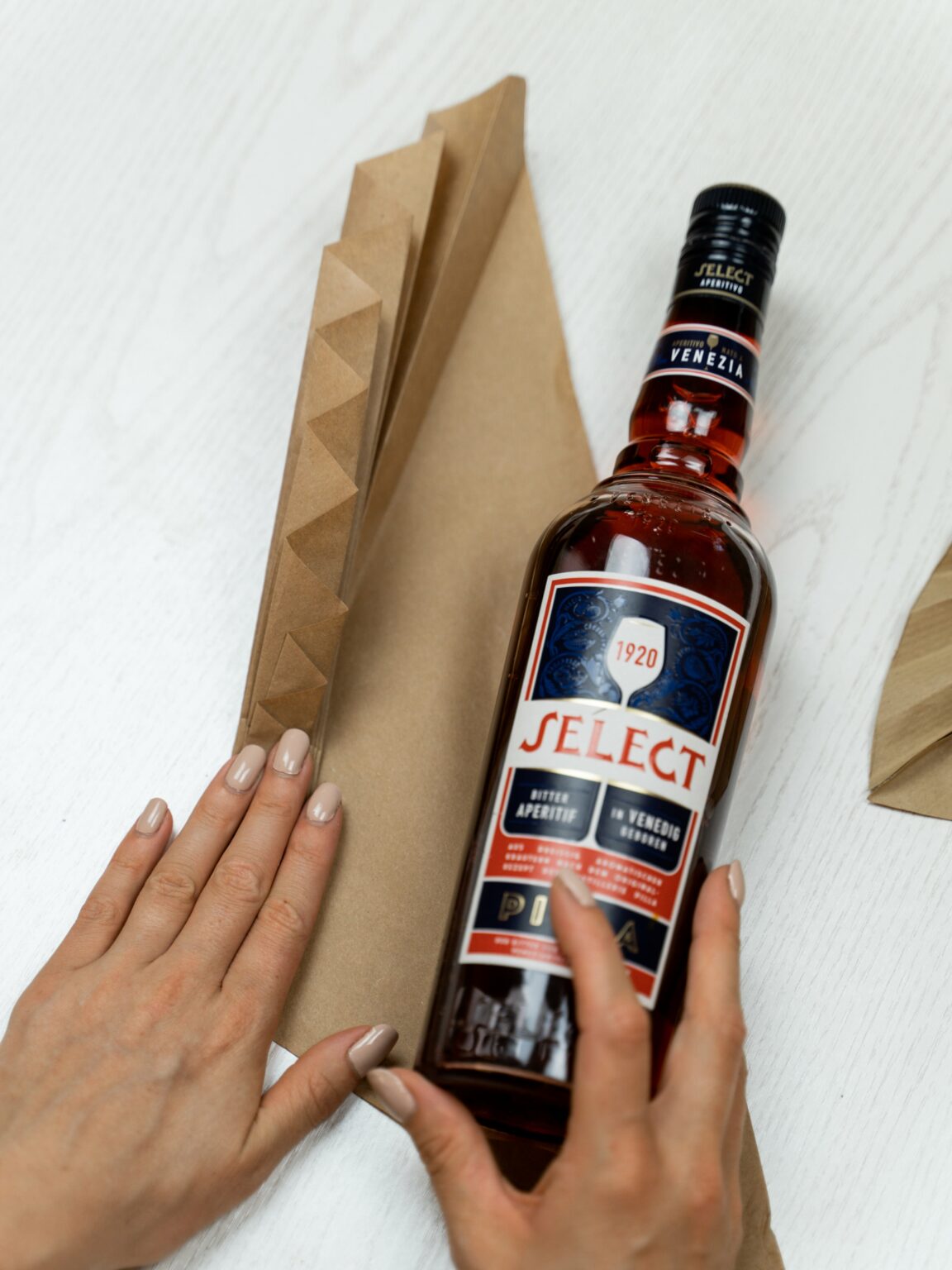 Flasche Verpacken - Anleitung zum DIY Geschenkverpackung basteln