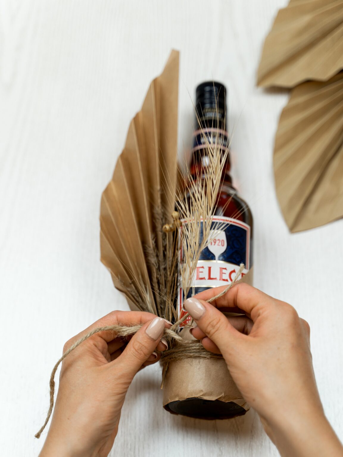Flasche Verpacken - Anleitung zum DIY Geschenkverpackung basteln